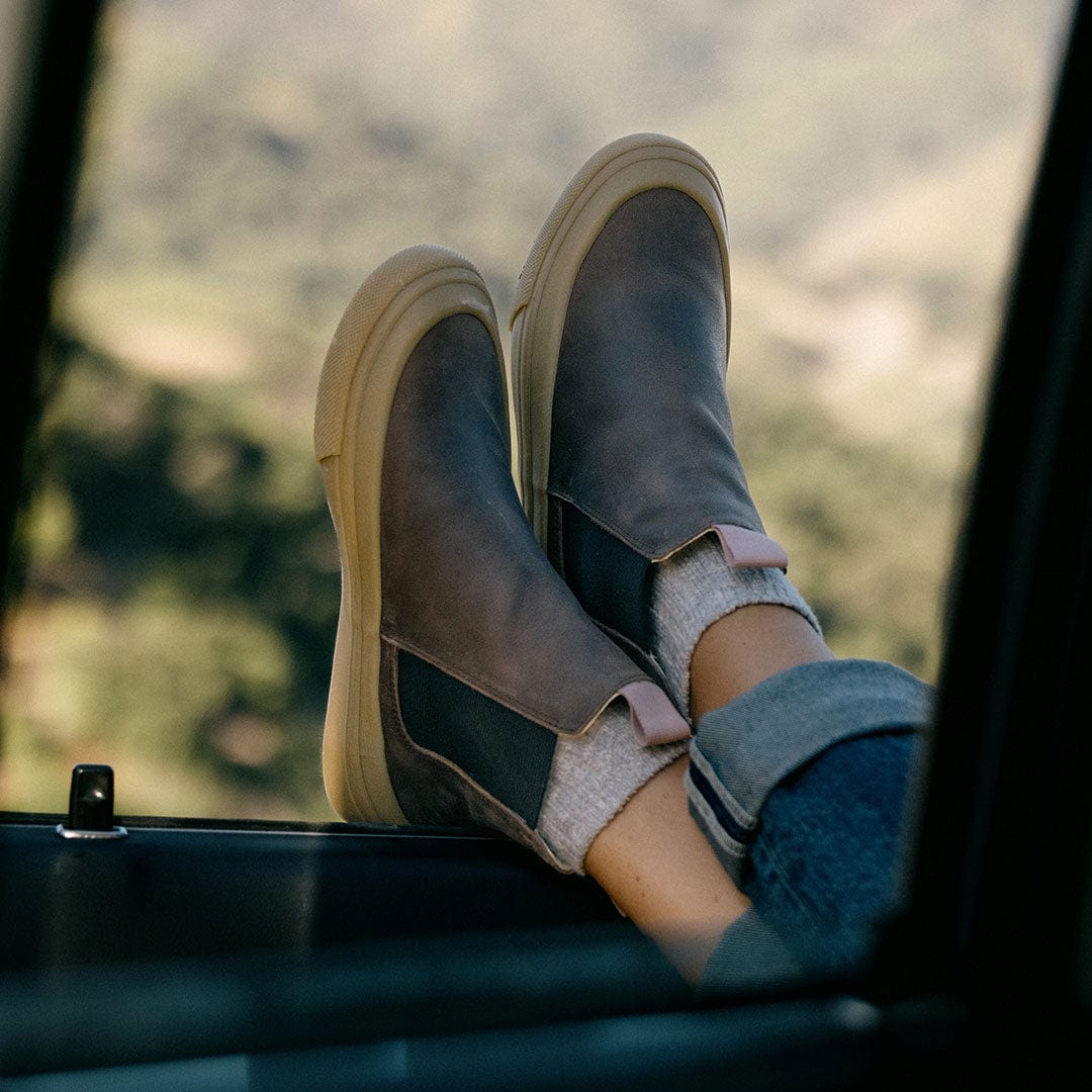 Womens - Dirtbag Darling Boot - Fossil – SeaVees